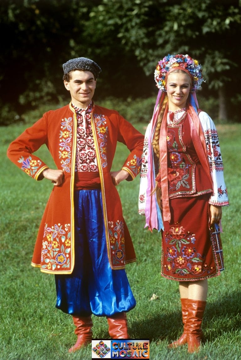 15 Stunning Different Cultural Clothing Styles