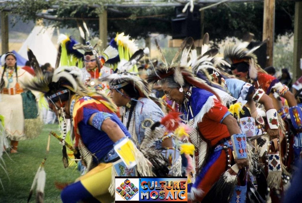 15 Stunning Different Cultural Clothing Styles